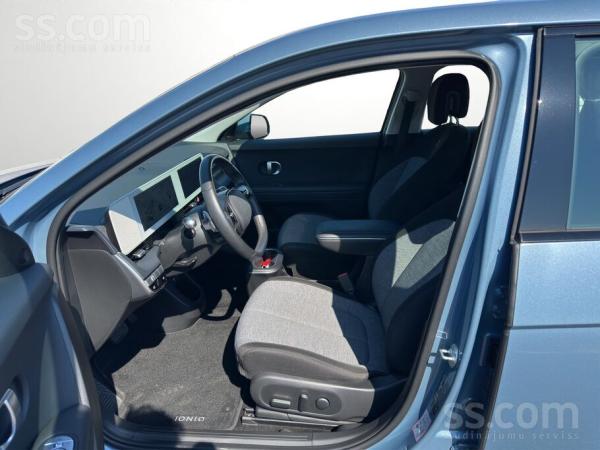 Синий Хендай Ioniq 2023 в Рига, объемом двигателя 1.60 л и пробегом 51 тыс. км за 29990 €, фото 8 на AUTOMOTO.COM.LV