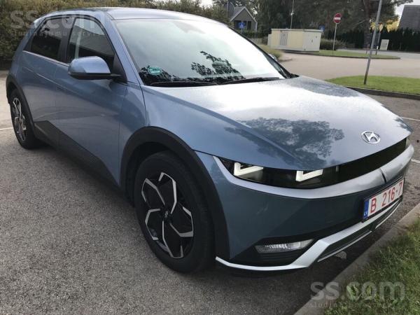 Синий Хендай Ioniq 2023 в Рига, объемом двигателя 1.60 л и пробегом 37 тыс. км за 28950 €, фото 1 на AUTOMOTO.COM.LV