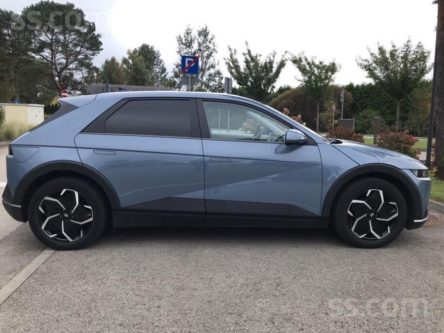 Zils Hyundai Ioniq 2023 Rīga, ar dzinēja tilpumu 1.60 L un nobraukumu 37 tūkst. km par 28950 €, foto 3 vietnē AUTOMOTO.COM.LV