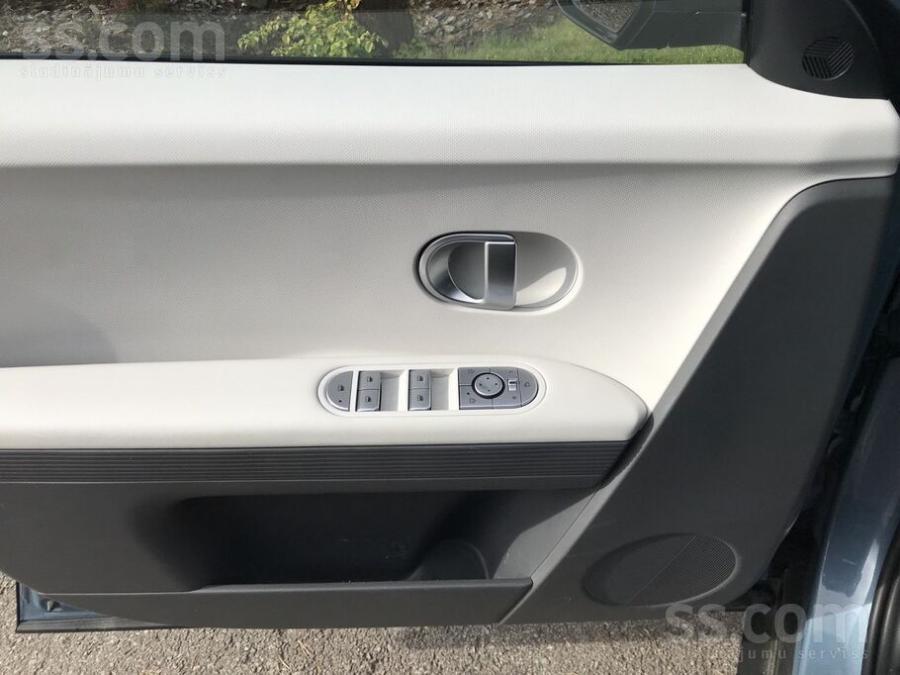 Zils Hyundai Ioniq 2023 Rīga, ar dzinēja tilpumu 1.60 L un nobraukumu 37 tūkst. km par 28950 €, foto 22 vietnē AUTOMOTO.COM.LV