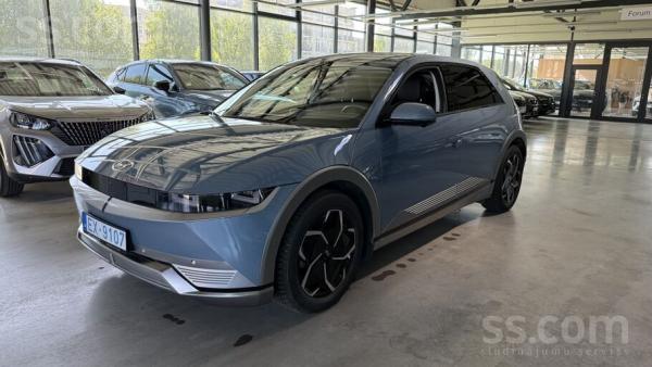 Синий Хендай Ioniq 2024 в Рига, объемом двигателя 0.00 л и пробегом 36 тыс. км за 35900 €, фото 1 на AUTOMOTO.COM.LV