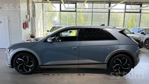 Синий Хендай Ioniq 2024 в Рига, объемом двигателя 0.00 л и пробегом 36 тыс. км за 35900 €, фото 2 на AUTOMOTO.COM.LV