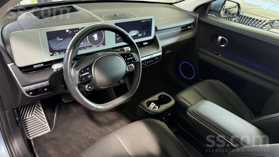 Blue Hyundai Ioniq 2024 in Riga, with an engine capacity of 0.00 L and mileage of 36 thousand km for 35900 €, photo 13 on AUTOMOTO.COM.LV