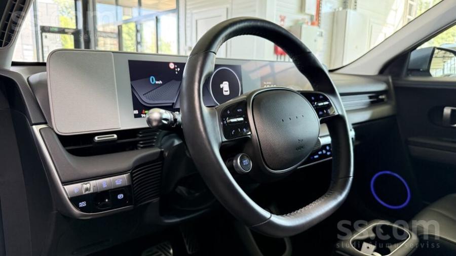 Blue Hyundai Ioniq 2024 in Riga, with an engine capacity of 0.00 L and mileage of 36 thousand km for 35900 €, photo 20 on AUTOMOTO.COM.LV