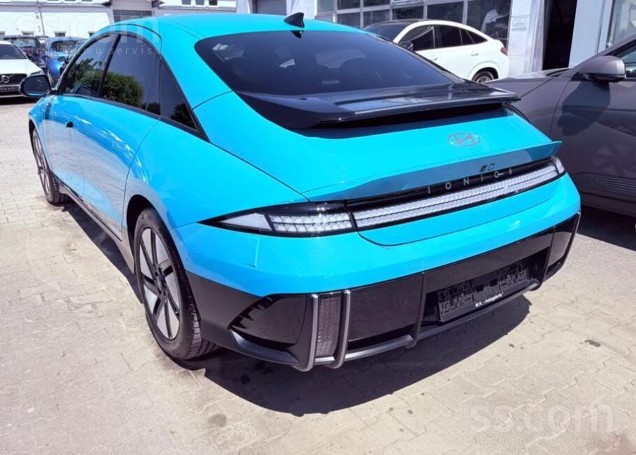 Синий Хендай Ioniq 2024 в Рига, объемом двигателя 0.00 л и пробегом 21 тыс. км за 26800 €, фото 3 на AUTOMOTO.COM.LV