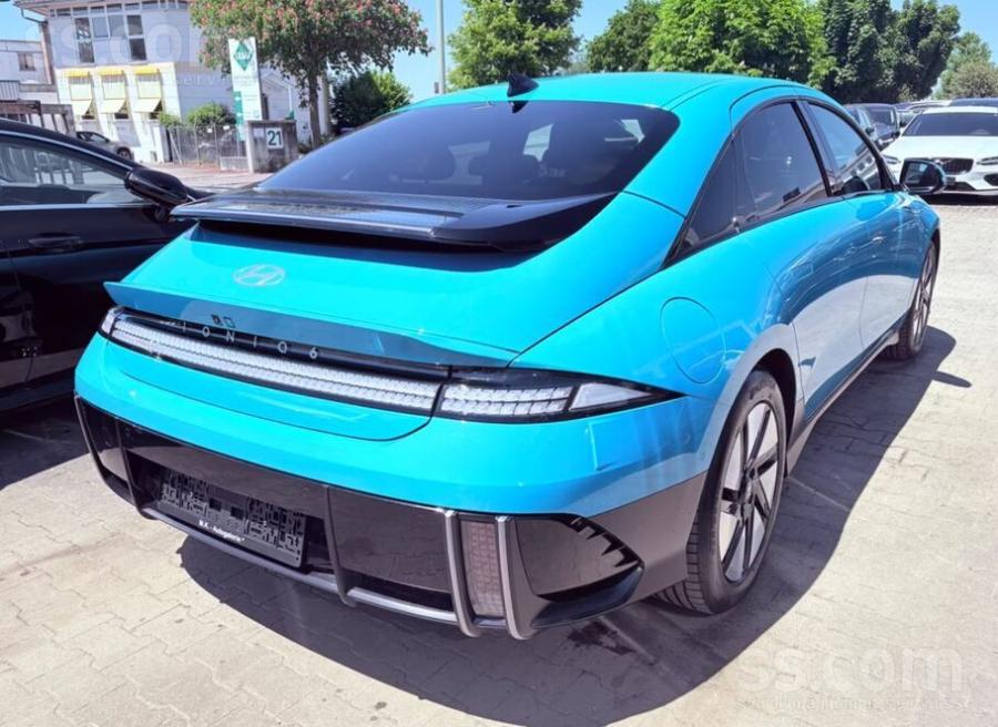 Синий Хендай Ioniq 2024 в Рига, объемом двигателя 0.00 л и пробегом 21 тыс. км за 26800 €, фото 4 на AUTOMOTO.COM.LV