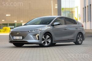 Hyundai Ioniq 2017 in Jelgava on AUTOMOTO.COM.LV Blue Hyundai Ioniq 2017 in Jelgava, with an engine capacity of 1.00 L and mileage of 141 thousand km for 10900 €, photo 1 on AUTOMOTO.COM.LV