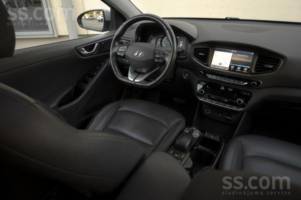 Hyundai Ioniq 2017 Jelgava vietnÄ Zils Hyundai Ioniq 2017 Jelgava, ar dzinÄja tilpumu 1.00 L un nobraukumu 141 tÅ«kst. km par 10900 ā¬, foto 11 vietnÄ AUTOMOTO.COM.LV