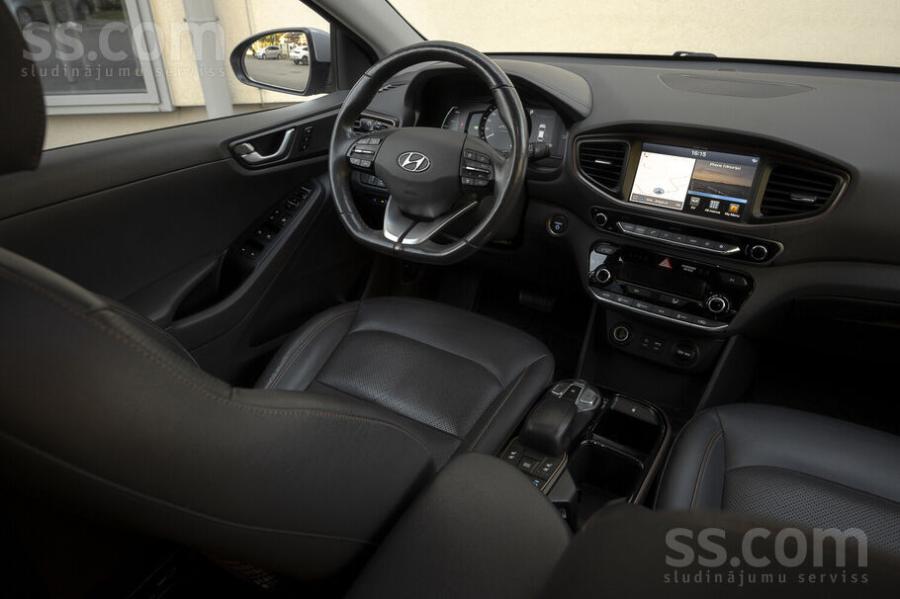 Zils Hyundai Ioniq 2017 Jelgava, ar dzinēja tilpumu 1.00 L un nobraukumu 141 tūkst. km par 10900 €, foto 11 vietnē AUTOMOTO.COM.LV
