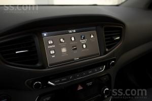 Zils Hyundai Ioniq 2017 Jelgava, ar dzinēja tilpumu 1.00 L un nobraukumu 141 tūkst. km par 10900 €, foto 23 vietnē AUTOMOTO.COM.LV