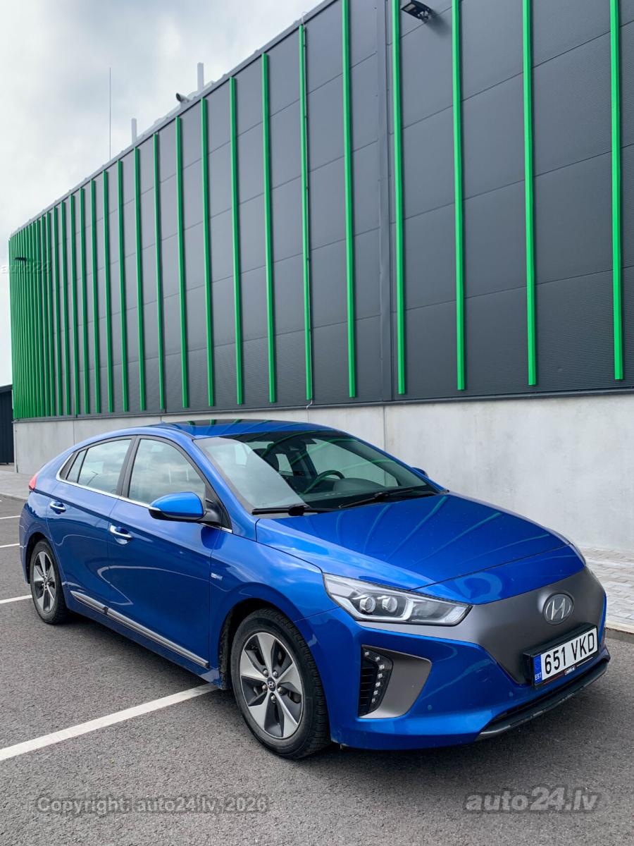 Синий Хендай Ioniq 2018 в Таллин, объемом двигателя 0.00 л и пробегом 223 тыс. км за 11000 €, фото 3 на AUTOMOTO.COM.LV