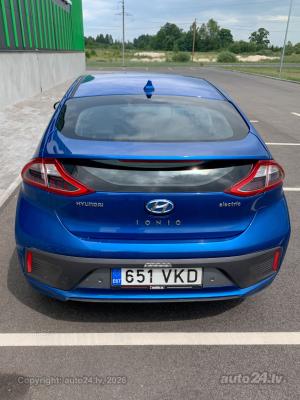 Синий Хендай Ioniq 2018 в Таллин, объемом двигателя 0.00 л и пробегом 223 тыс. км за 11000 €, фото 4 на AUTOMOTO.COM.LV
