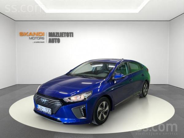 Blue Hyundai Ioniq 2018 in Riga, with an engine capacity of 1.60 L and mileage of 182 thousand km for 9490 €, photo 1 on AUTOMOTO.COM.LV