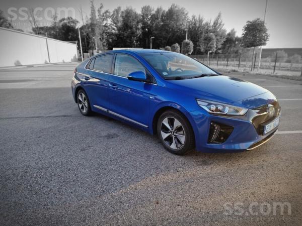 Hyundai Ioniq 2018 RÄ«ga vietnÄ Zils Hyundai Ioniq 2018 RÄ«ga, ar dzinÄja tilpumu 0.00 L un nobraukumu 170 tÅ«kst. km par 10200 ā¬, foto 1 vietnÄ AUTOMOTO.COM.LV