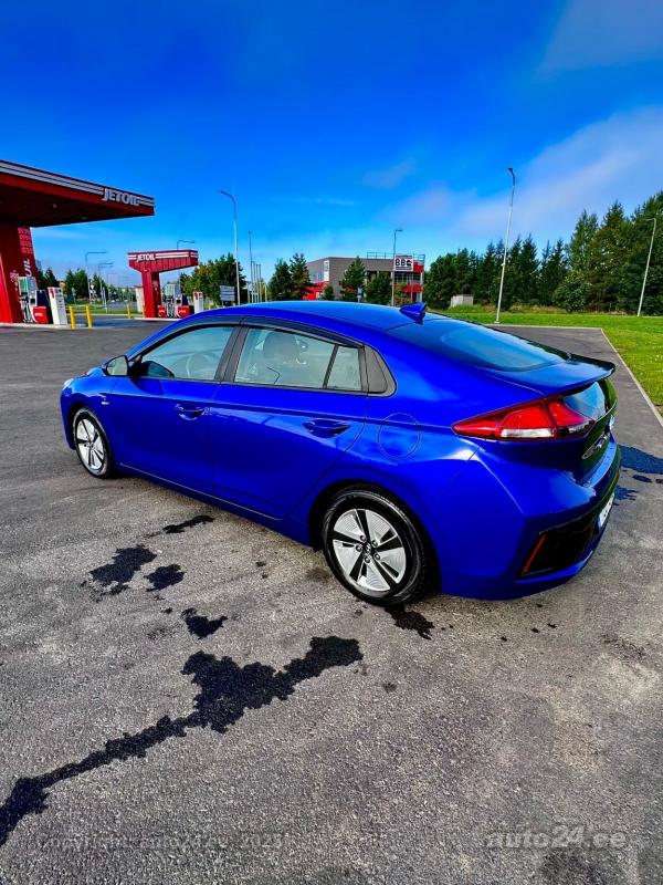 Blue Hyundai Ioniq 2019 in Tallinn, with an engine capacity of 1.60 L and mileage of 152 thousand km for 11499 €, photo 3 on AUTOMOTO.COM.LV