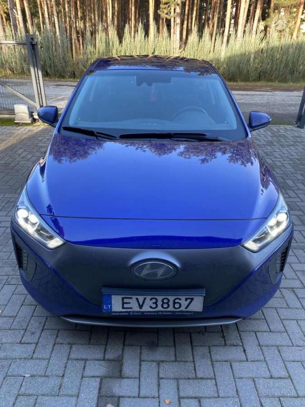 Blue Hyundai Ioniq 2019 in Kaunas, with an engine capacity of 0.00 L and mileage of 124 thousand km for 10500 €, photo 7 on AUTOMOTO.COM.LV