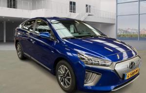Zils Hyundai Ioniq 2019 Rīga, ar dzinēja tilpumu 0.00 L un nobraukumu 71 tūkst. km par 12900 €, foto  vietnē AUTOMOTO.COM.LV