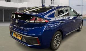 Zils Hyundai Ioniq 2019 Rīga, ar dzinēja tilpumu 0.00 L un nobraukumu 71 tūkst. km par 12900 €, foto 3 vietnē AUTOMOTO.COM.LV