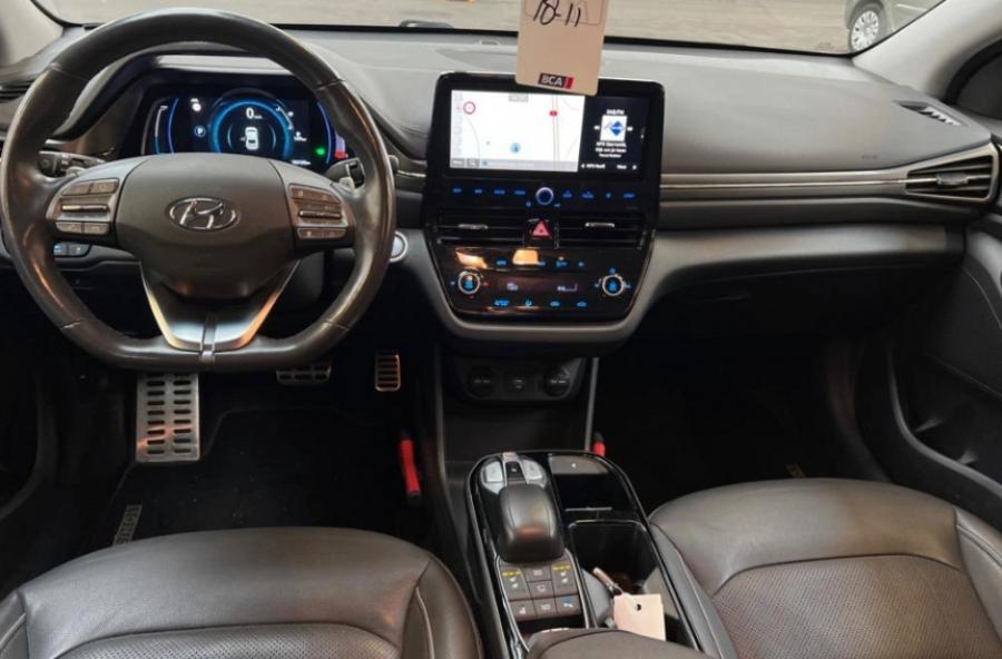 Zils Hyundai Ioniq 2019 Rīga, ar dzinēja tilpumu 0.00 L un nobraukumu 71 tūkst. km par 12900 €, foto 4 vietnē AUTOMOTO.COM.LV