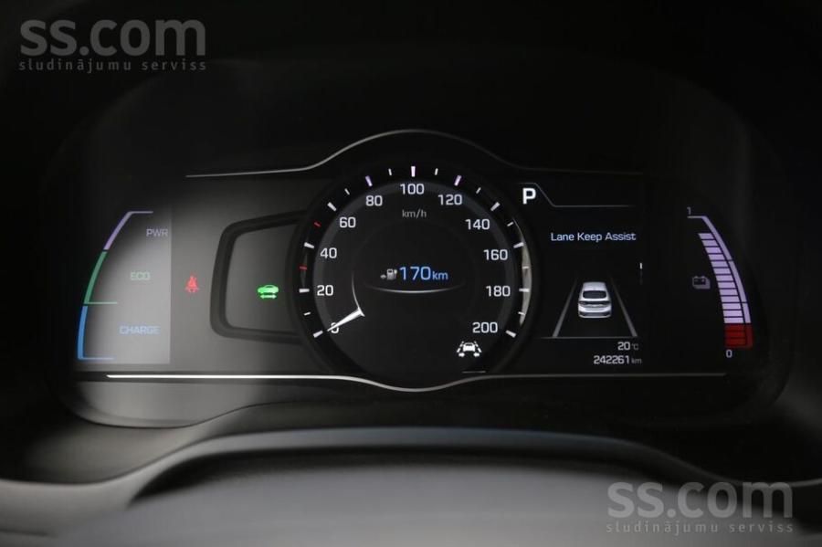 Blue Hyundai Ioniq 2019 in Riga, with an engine capacity of 0.00 L and mileage of 242 thousand km for 7995 €, photo 11 on AUTOMOTO.COM.LV