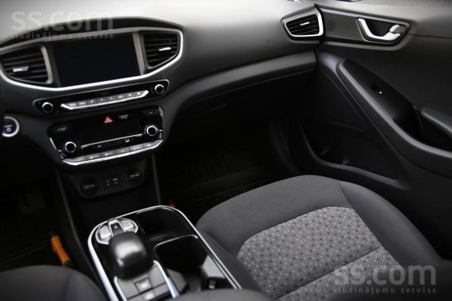 Blue Hyundai Ioniq 2019 in Riga, with an engine capacity of 0.00 L and mileage of 242 thousand km for 7995 €, photo 13 on AUTOMOTO.COM.LV