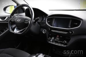 Blue Hyundai Ioniq 2019 in Riga, with an engine capacity of 0.00 L and mileage of 242 thousand km for 7995 €, photo 15 on AUTOMOTO.COM.LV