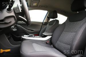 Blue Hyundai Ioniq 2019 in Riga, with an engine capacity of 0.00 L and mileage of 242 thousand km for 7995 €, photo 16 on AUTOMOTO.COM.LV