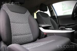 Blue Hyundai Ioniq 2019 in Riga, with an engine capacity of 0.00 L and mileage of 242 thousand km for 7995 €, photo 17 on AUTOMOTO.COM.LV