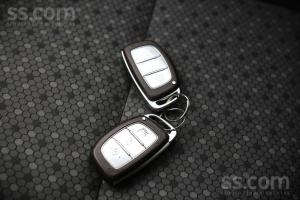 Blue Hyundai Ioniq 2019 in Riga, with an engine capacity of 0.00 L and mileage of 242 thousand km for 7995 €, photo 25 on AUTOMOTO.COM.LV