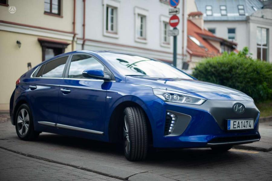 Zils Hyundai Ioniq 2019 Viļņa, ar dzinēja tilpumu 0.00 L un nobraukumu 120 tūkst. km par 12500 €, foto 3 vietnē AUTOMOTO.COM.LV