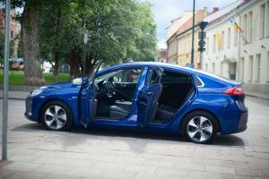 Zils Hyundai Ioniq 2019 Viļņa, ar dzinēja tilpumu 0.00 L un nobraukumu 120 tūkst. km par 12500 €, foto 12 vietnē AUTOMOTO.COM.LV