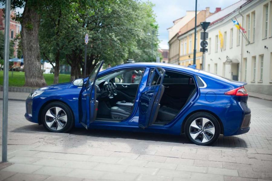 Zils Hyundai Ioniq 2019 Viļņa, ar dzinēja tilpumu 0.00 L un nobraukumu 120 tūkst. km par 12500 €, foto 12 vietnē AUTOMOTO.COM.LV