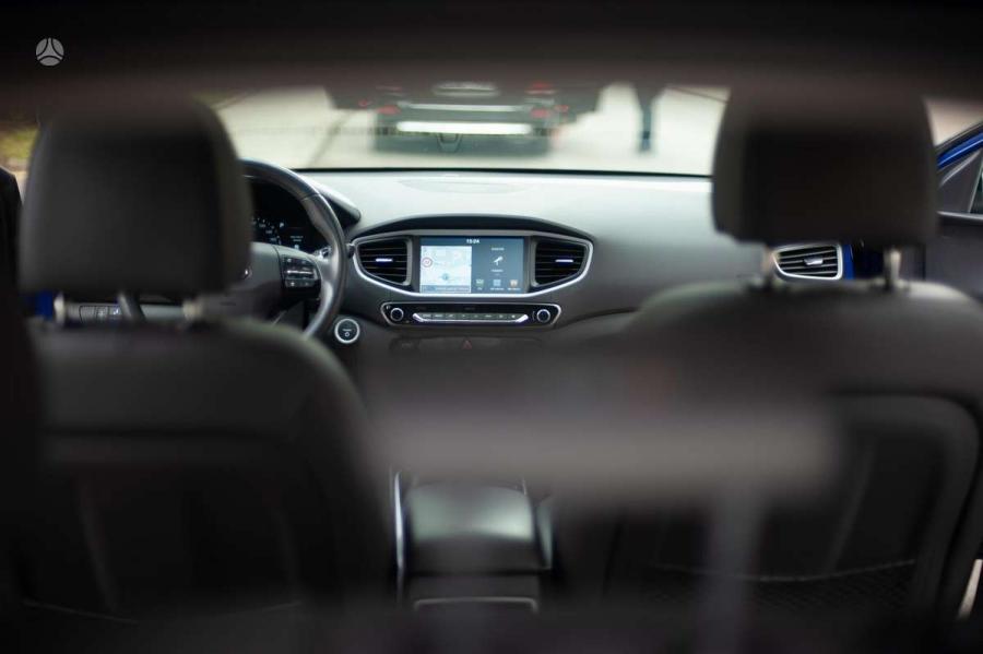 Zils Hyundai Ioniq 2019 Viļņa, ar dzinēja tilpumu 0.00 L un nobraukumu 120 tūkst. km par 12500 €, foto 24 vietnē AUTOMOTO.COM.LV
