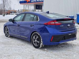 Blue Hyundai Ioniq 2018 in Rokiskis, with an engine capacity of 1.58 L and mileage of 160 thousand km for 7850 €, photo 4 on AUTOMOTO.COM.LV