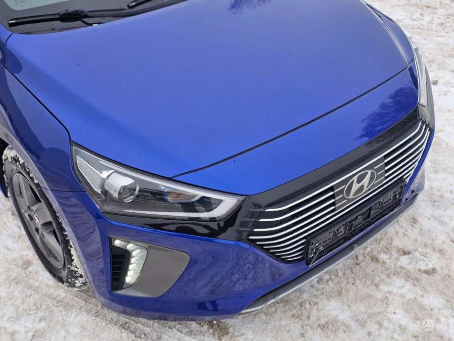 Blue Hyundai Ioniq 2018 in Rokiskis, with an engine capacity of 1.58 L and mileage of 160 thousand km for 7850 €, photo 14 on AUTOMOTO.COM.LV