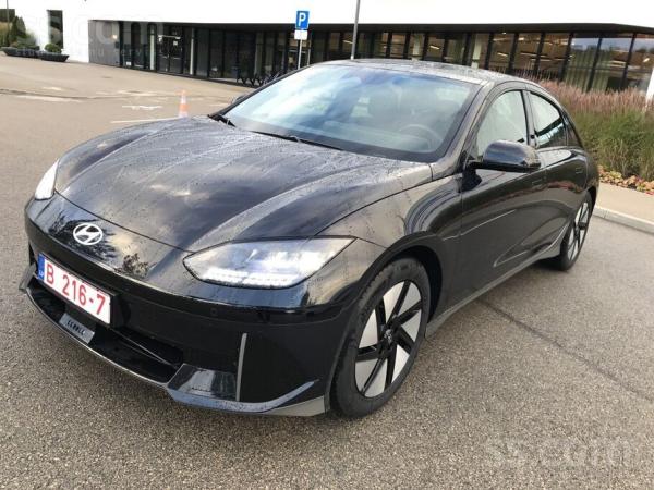 Синий Хендай Ioniq 2023 в Рига, объемом двигателя 0.00 л и пробегом 57 тыс. км за 28750 €, фото 3 на AUTOMOTO.COM.LV