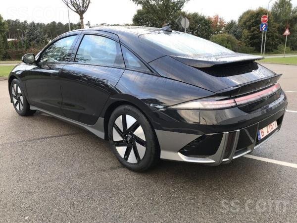 Синий Хендай Ioniq 2023 в Рига, объемом двигателя 0.00 л и пробегом 57 тыс. км за 28750 €, фото 5 на AUTOMOTO.COM.LV