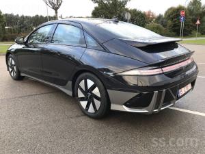 Blue Hyundai Ioniq 2023 in Riga, with an engine capacity of 0.00 L and mileage of 57 thousand km for 28750 €, photo 5 on AUTOMOTO.COM.LV
