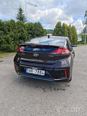Brūns Hyundai Ioniq 2017 Rīga, ar dzinēja tilpumu 1.60 L un nobraukumu 158 tūkst. km par 10350 €, foto 4 vietnē AUTOMOTO.COM.LV