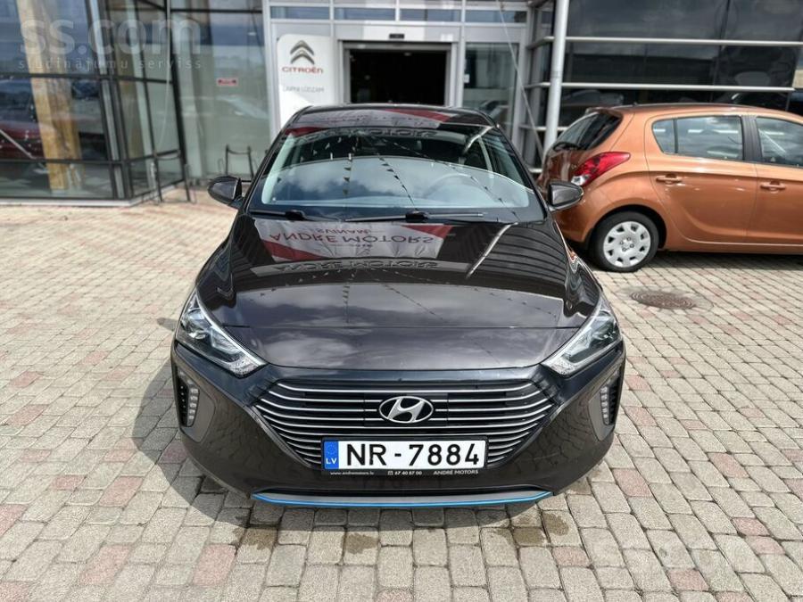 Коричневый Хендай Ioniq 2017 в Рига, объемом двигателя 1.60 л и пробегом 158 тыс. км за 9500 €, фото 3 на AUTOMOTO.COM.LV