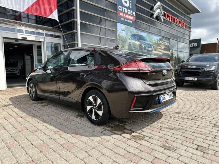 Коричневый Хендай Ioniq 2017 в Рига, объемом двигателя 1.60 л и пробегом 158 тыс. км за 9500 €, фото 8 на AUTOMOTO.COM.LV