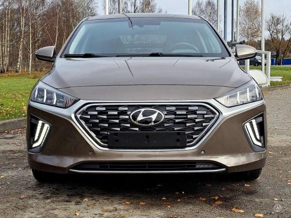 Brūns Hyundai Ioniq 2019 Tauragė, ar dzinēja tilpumu 1.58 L un nobraukumu 174 tūkst. km par 12800 €, foto 2 vietnē AUTOMOTO.COM.LV