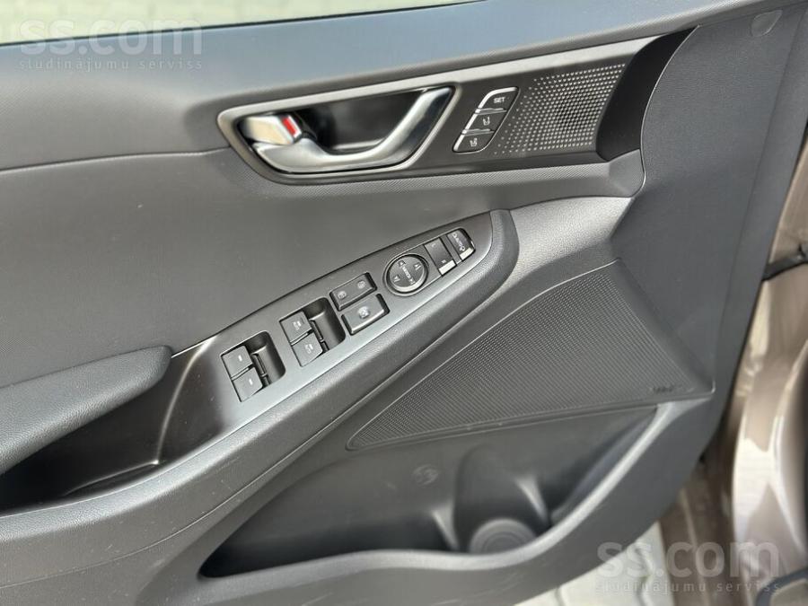 Коричневый Хендай Ioniq 2020 в Рига, объемом двигателя 0.00 л и пробегом 55 тыс. км за 18350 €, фото 18 на AUTOMOTO.COM.LV
