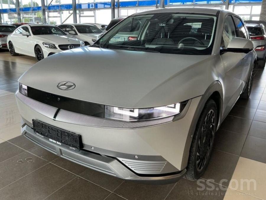 Hyundai Ioniq 2021 in Riga, with an engine capacity of 0.00 L and mileage of 88 thousand km for 24880 €, photo 1 on AUTOMOTO.COM.LV