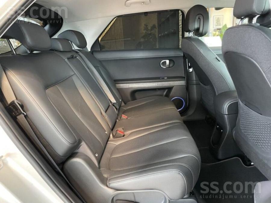 Hyundai Ioniq 2021 in Riga, with an engine capacity of 0.00 L and mileage of 88 thousand km for 24880 €, photo 13 on AUTOMOTO.COM.LV