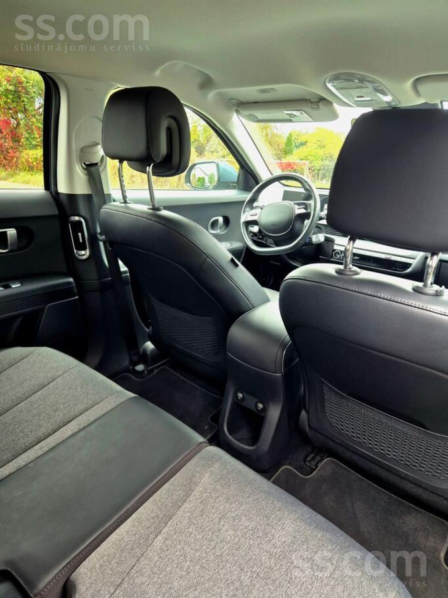 Green Hyundai Ioniq 2021 in Riga, with an engine capacity of 0.00 L and mileage of 64 thousand km for 26490 €, photo 8 on AUTOMOTO.COM.LV