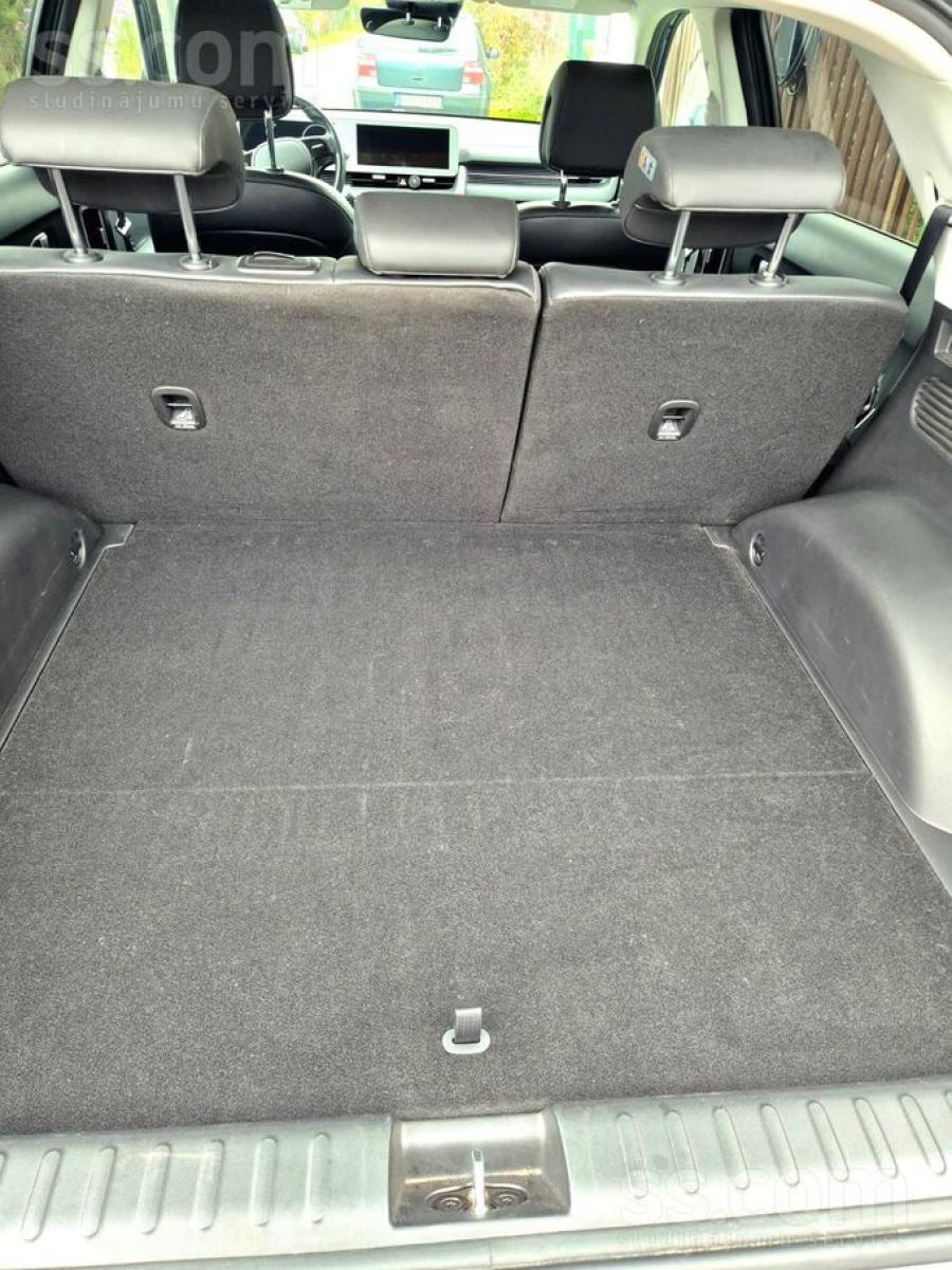 Green Hyundai Ioniq 2021 in Riga, with an engine capacity of 0.00 L and mileage of 64 thousand km for 26490 €, photo 9 on AUTOMOTO.COM.LV