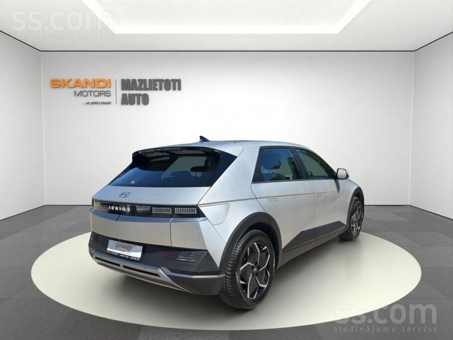 Grey Hyundai Ioniq 2021 in Riga, with an engine capacity of 0.00 L and mileage of 60 thousand km for 25490 €, photo 7 on AUTOMOTO.COM.LV