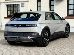 Grey Hyundai Ioniq 2021 in Jelgava, with an engine capacity of 1.60 L and mileage of 69 thousand km for 25800 €, photo 4 on AUTOMOTO.COM.LV