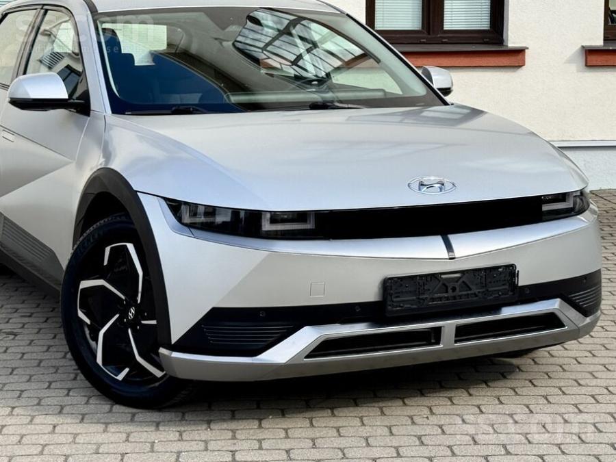 Grey Hyundai Ioniq 2021 in Jelgava, with an engine capacity of 1.60 L and mileage of 69 thousand km for 25800 €, photo 7 on AUTOMOTO.COM.LV